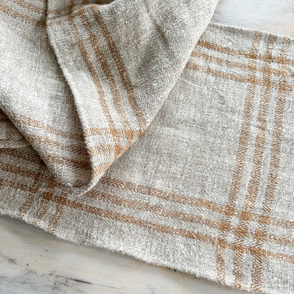 Vintage European Table Runner - Penny & Ivy